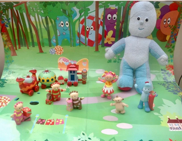 IN THE NIGHT Garden Talking Iggle Piggle with Ninky Nonk & Figures ...