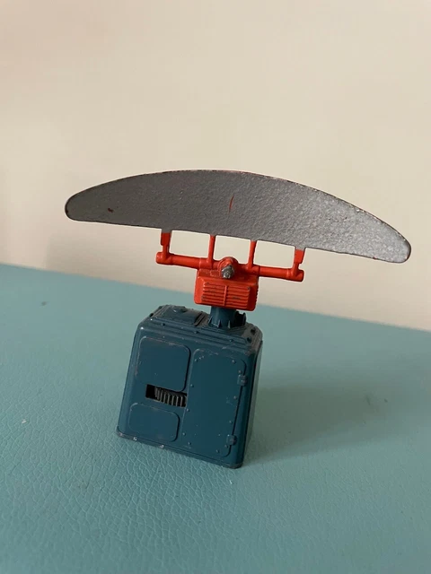 CORGI TOYS 3.4” DECCA AIRFIELD RADAR 424 SCANNER Diecast No:353 VINTAGE ...