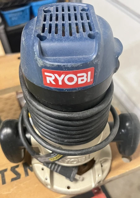 RYOBI R163 FIXED Base Router With Bit Set, Bag, & Instructions ...