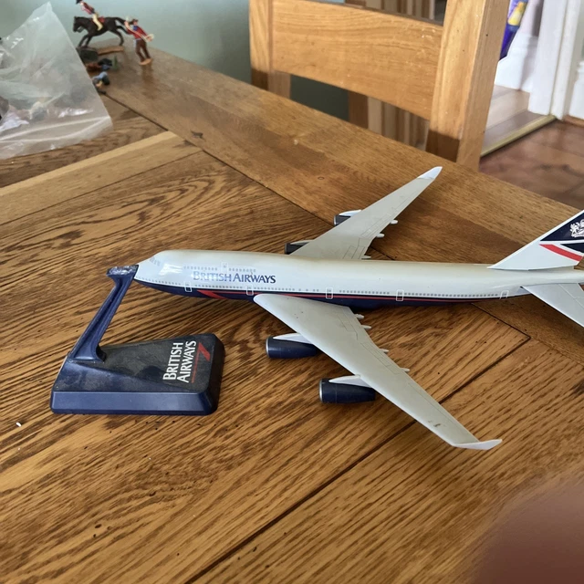 BRITISH AIRWAYS PLANE Boeing 767 Display Collectors Aircraft Circa ...