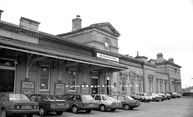 ORIGINAL RAILWAY NEGATIVE. Wakefield station L&Y. Buildings in 1992 £6. ...