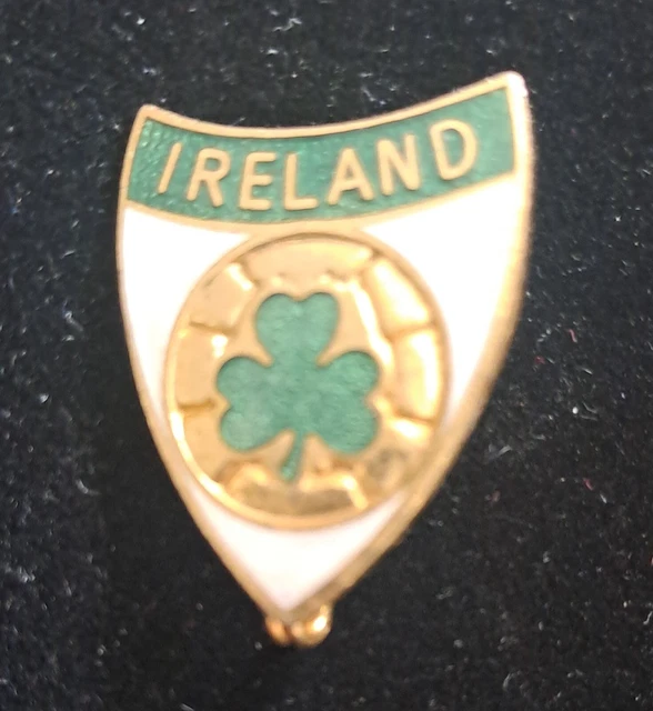 RARE VINTAGE IRELAND COFFER 1970s PIN BADGE RARE FIND L@@K! £16.31 ...