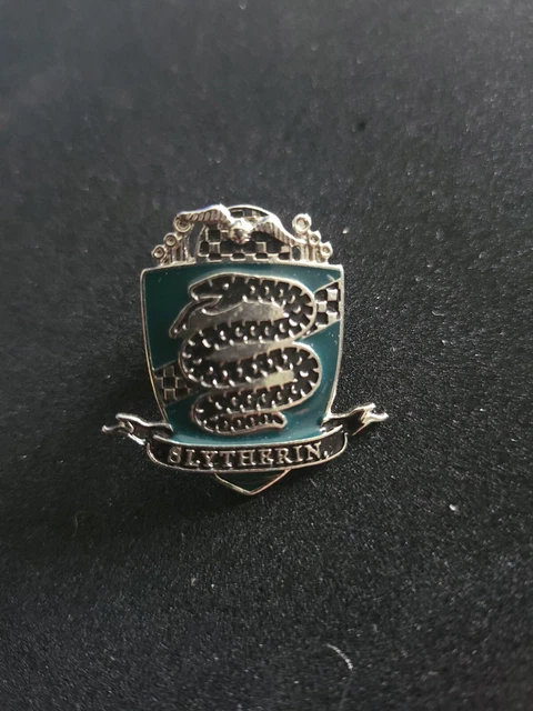 HARRY POTTER PIN Badge Official Warner Bros Studio slytherin Rare ...