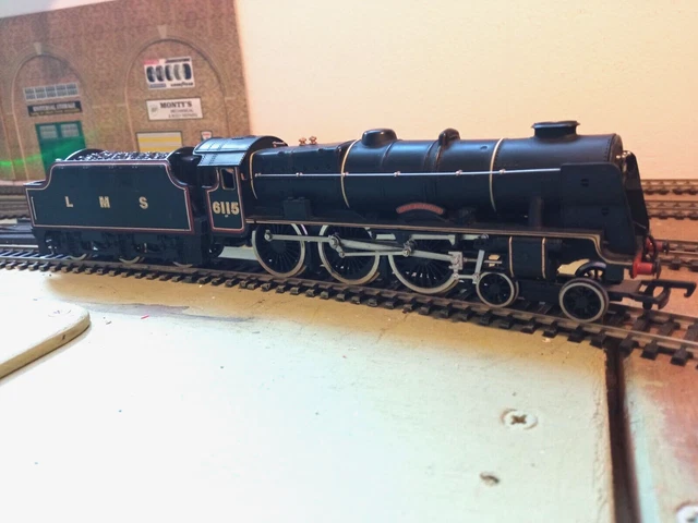 OO GAUGE MAINLINE Class 4-6-0 SCOTS GUARDSMAN 6115 LMS Black Steam ...