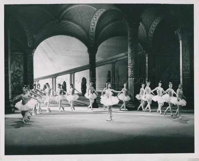 MARGOT FONTEYN THE Little Ballerina 1947 Photo Original #3 Dance Ballet ...
