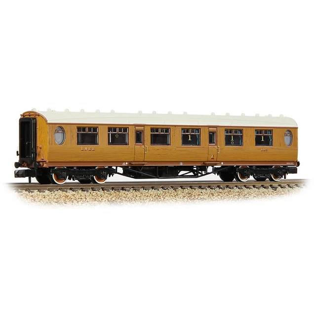 GRAHAM FARISH 376-225B LNER Thompson Composite Corridor LNER Teak ...