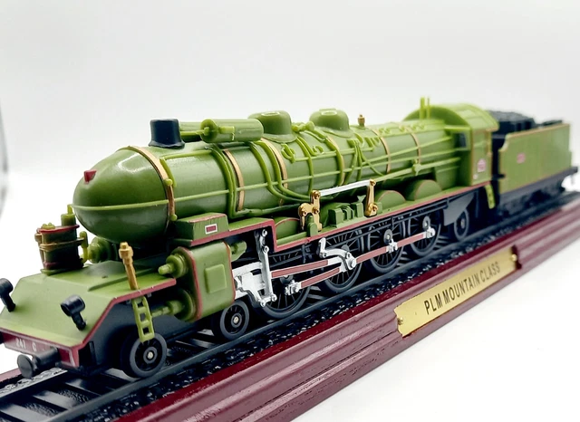 VINTAGE STEAM LOCOMOTIVE Train + Tender Scale Model Railway Display ...