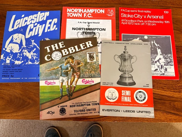 A SELECTION OF FA Cup Programmes £10.80 - PicClick UK