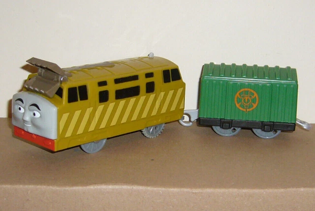 THOMAS THE TANK Engine trackmaster motorized toy train Diesel 10 ...
