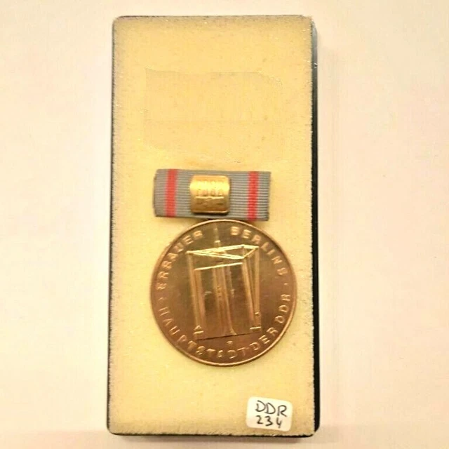 MÉDAILLE ERBAUER BERLIN Hauptstadt Der Ddr. Gold 40 MM (DDR 234) EUR 51 ...