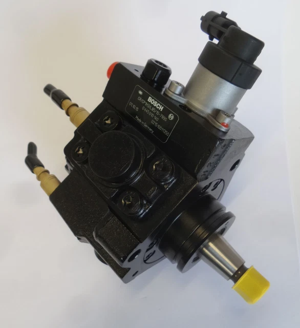BOSCH POMPE D'INJECTION 0445010140 pour Opel Vivaro A 2.5CDTI 114/135 ...
