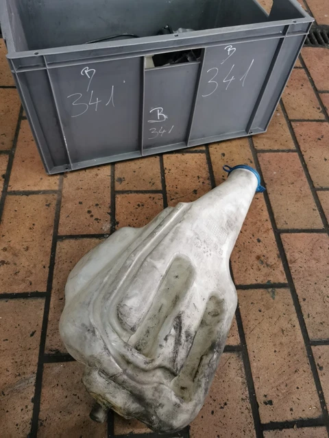 ORIGINAL MERCEDES-BENZ SPRINTER W906 VW Crafter wiper water tank ...