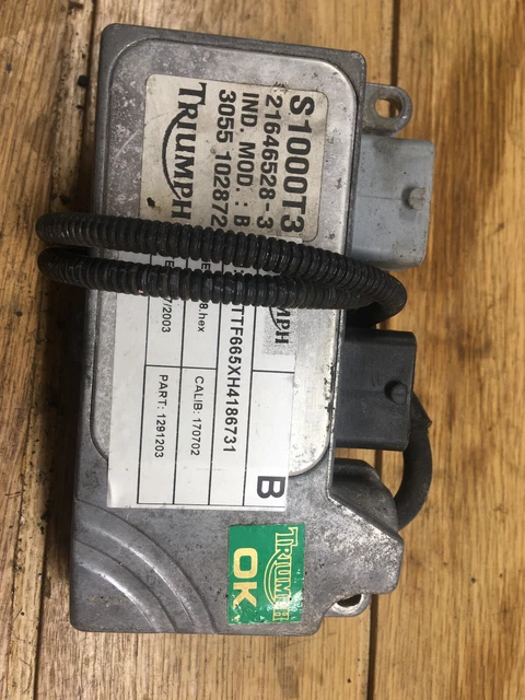 TRIUMPH RS ST Sprint 955i ECU CDI Ignition control module + vac hose £ ...