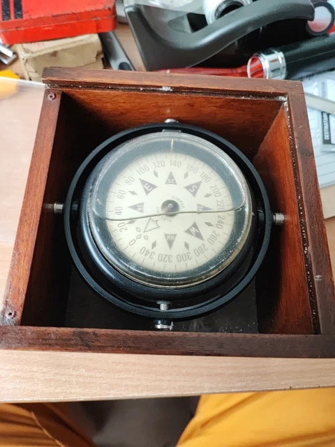 ANCIENNE BOUSSOLE / compas de marine de bateau dans coffret en bois ...