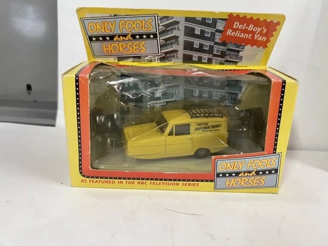 ONLY FOOLS AND Horses Del-Boy's Reliant Regal Van Model 1:43 £13.99 ...