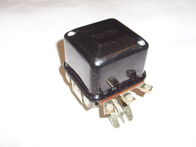 NOS VOLTAGE REG - Briggs & Stratton, Kohler, McCormick Deering ...