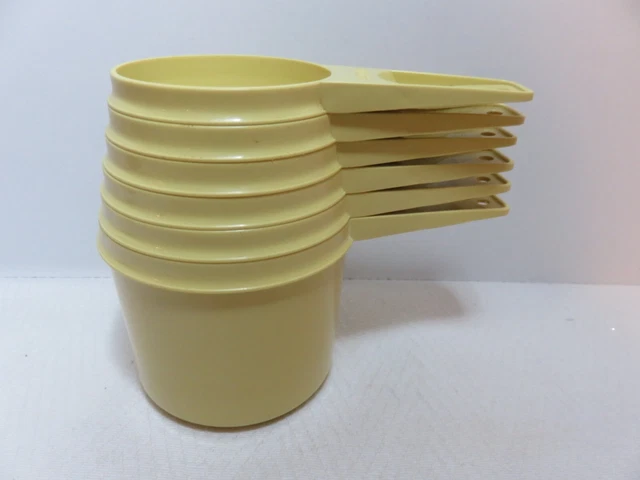 VINTAGE TUPPERWARE SET of 6 measuring cups 1/4 to 1 cup $13.99 ...