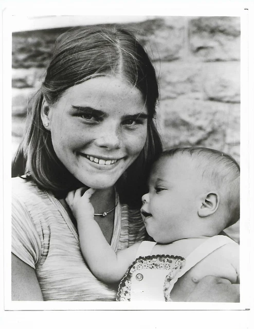 VINTAGE 8 X 10 Photo Actress Mariel Hemingway in I Want to Keep My Baby ...