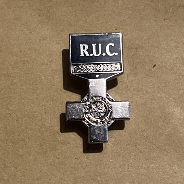 ROYAL ULSTER CONSTABULARY (RUC) George Cross Medal (GC) Lapel Badge ...