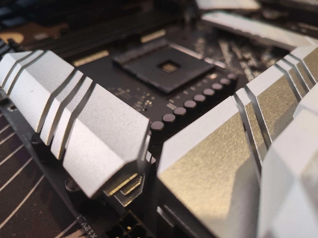 ASUS ROG STRIX B550-A Ryzen AM4, ATX Motherboard £32.97 - PicClick UK