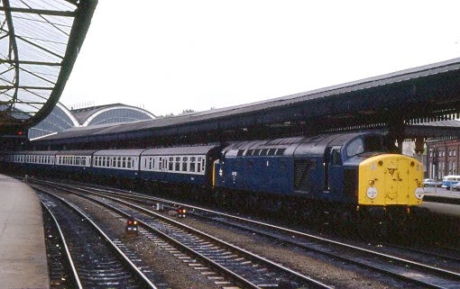 ORIGINAL COLOUR SLIDE of 40052 BR class 40 diesel loco £0.99 - PicClick UK
