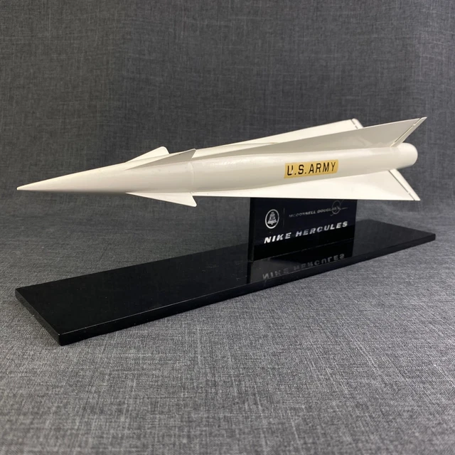 NIKE HERCULES MISSILE US Army Desk Model 1950's McDonnell Douglas Bell ...