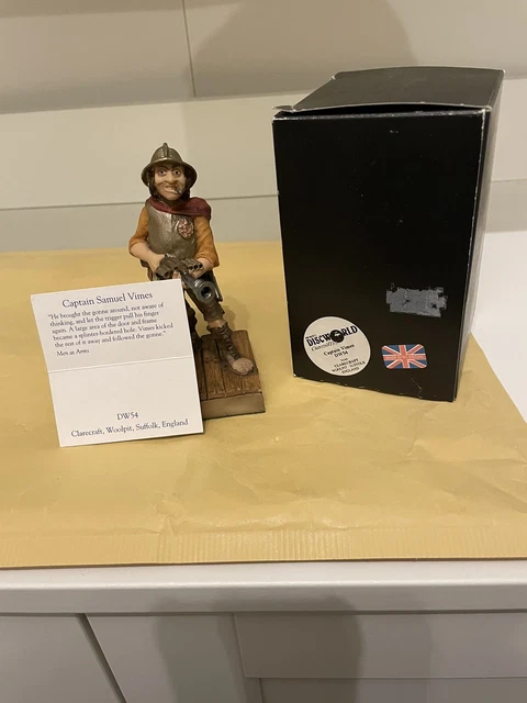 DW54 CAPTAIN VIMES Clarecraft Discworld Pratchett The Watch £74.00 ...