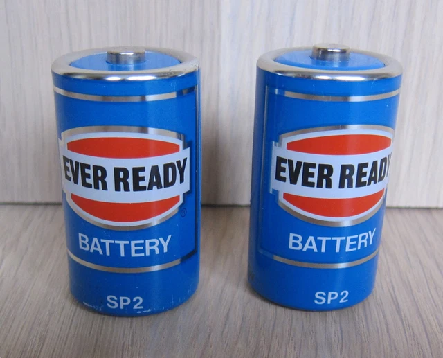 2 X VINTAGE Ever Ready SP2 Batteries Discharged, Display / Prop in VGC ...