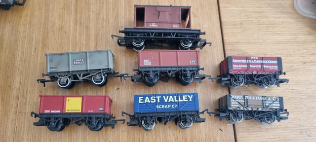 7X OO HORNBY coal wagons and brake van playworn collection job lot £20. ...
