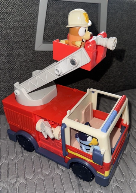 BLUEY FIRE TRUCK Exclusive Firefighter Bingo Bluey Bob Bilby Figure ...