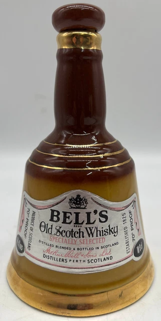 VINTAGE WADE PORCELAIN Bells Old Scotch Whisky Bottle 18.9cl Perth ...