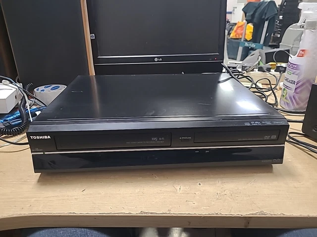 TOSHIBA DVR19DT DVD VHS Recorder Combo Copy VHS to DVD - Spares Or Repairs £44.99 - PicClick UK