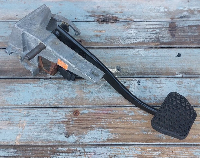 SUPPORT PÉDALIER + Pédale de frein boîte automatique Série 3 E36 ...