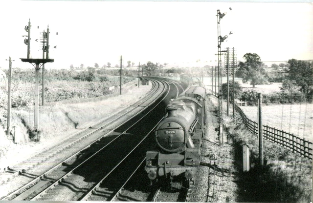 RAILWAY PHOTO LMS Jubilee Class No 5725 REPULSE down Bradford at ...