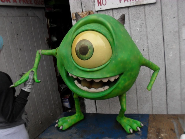 MIKEY VERY LARGE display model mike wazowski monsters, inc disney/pixar ...