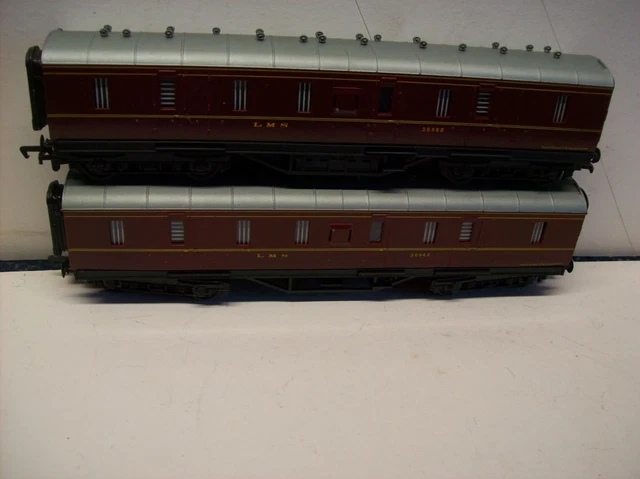 MAINLINE 00 gauge 37118 - 50' Parcels Van BG LMS Maroon BOXED X 2 Good ...