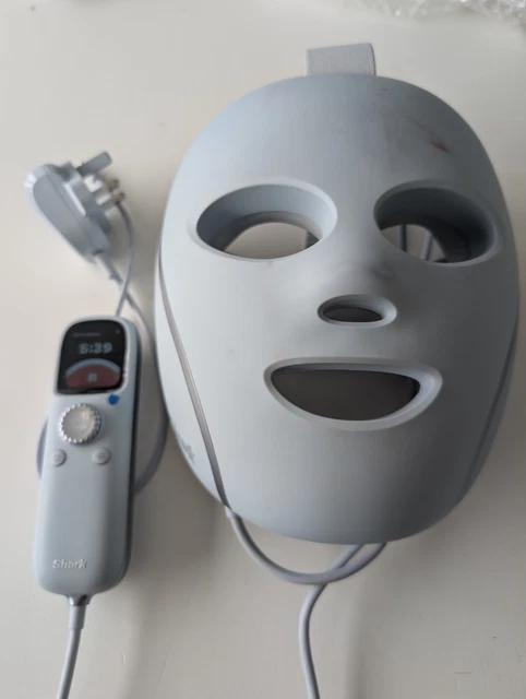 SHARK CRYOGLOW UNDER-EYE Cooling LED Face Mask RRP £299 £155.66 ...