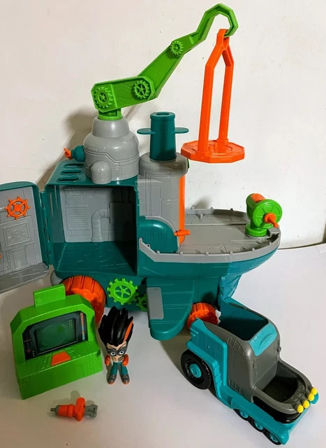 PJ MASK ROMEOS Flying Factory Lab Playset/3” Figure/Lab Vehicle Fast ...