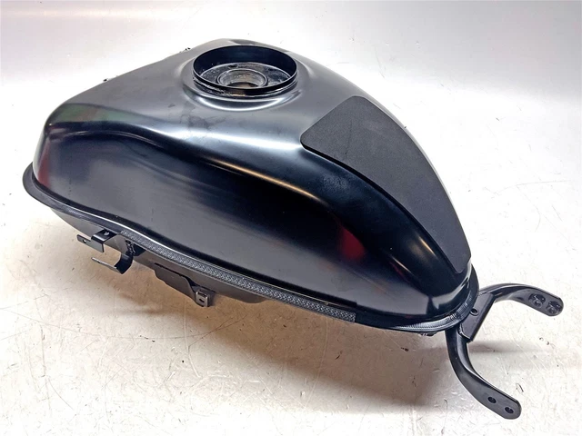 2025 TRIUMPH TRIDENT 660 Fuel Tank - T2405462 £160.00 - PicClick UK