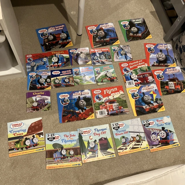 BUNDLE OF 24 Thomas the Tank Engine Paperback books £12.00 - PicClick UK