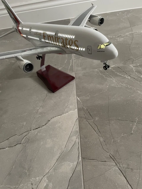 1:160 SCALE AIRBUS A380 Model - Emirates A380, New livery Light Up £83. ...
