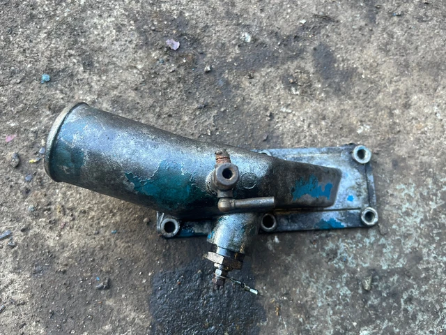 FORDSON DEXTA / super dexta inlet manifold £38.00 - PicClick UK