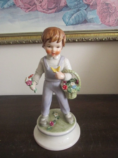 VINTAGE GOEBEL LORE Germany Porcelain Figurine 247 The Boy Friend 1970 ...