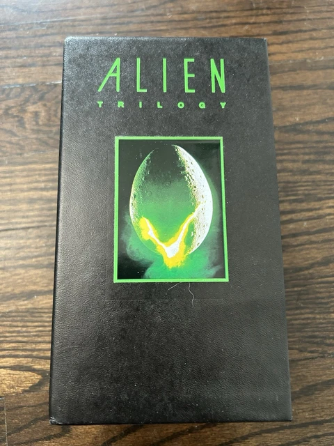 ALIEN TRILOGY VHS Box Set w/ Alien, Aliens, & Alien 3 (1993, Sigourney ...