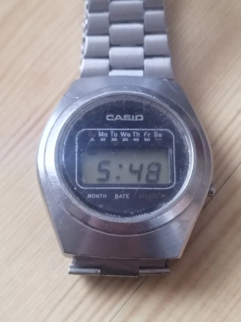 MENS GENTS VINTAGE Rare 1976 Casio Casiotron R19 Digital LCD Watch ...