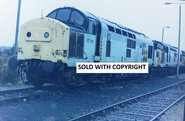 RAILWAY / TRAIN Negative 35mm Loco Class 37 37139 Sold with copyright ...