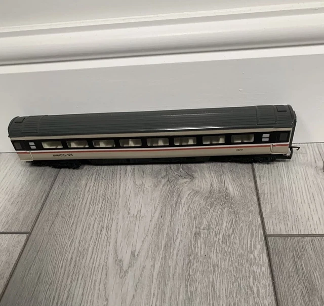 HORNBY R429 BR MK 3 Intercity 125 HST Standard Class Car Coach Vintage ...