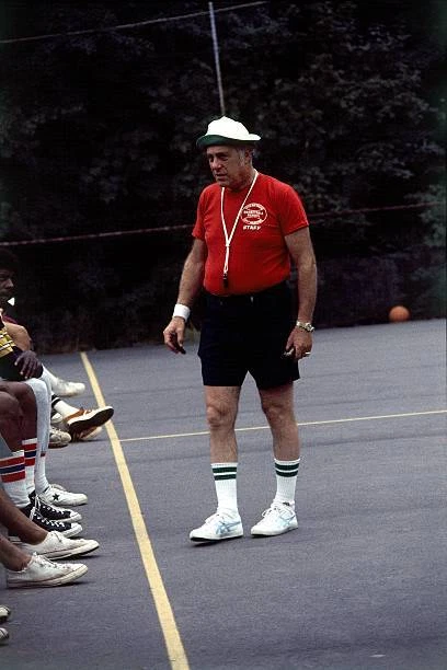BOSTON CELTICS HEAD Coach Red Auerbach Coaches 1975 OLD PHOTO 1 EUR 5 ...