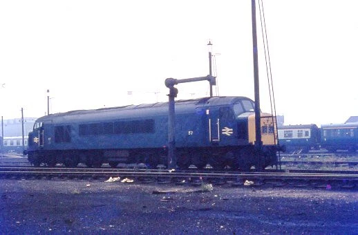 ORIGINAL COLOUR SLIDE of D57 BR class 45 Peak diesel loco £3.50 ...