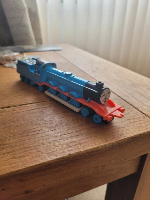 THOMAS THE TANK Engine. Old Vintage Gordon Metal Engine With Coal ...